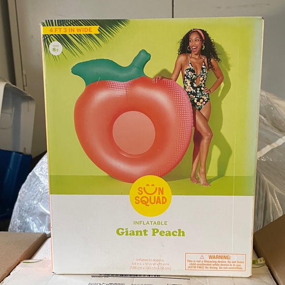 Sun Squad | Other | Sun Squad Inflatable Giant Peach Pool Float Green ...